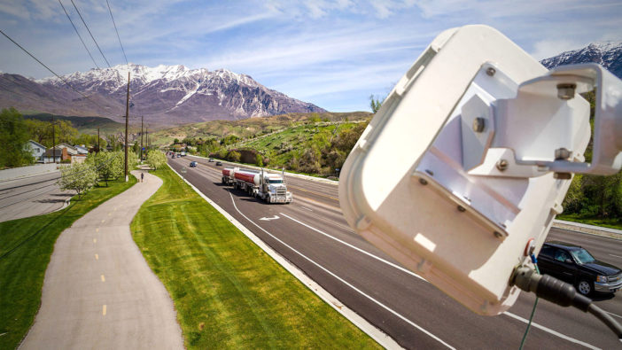 Intersection Management Adapted to Trucks - Orange Traffic inc.